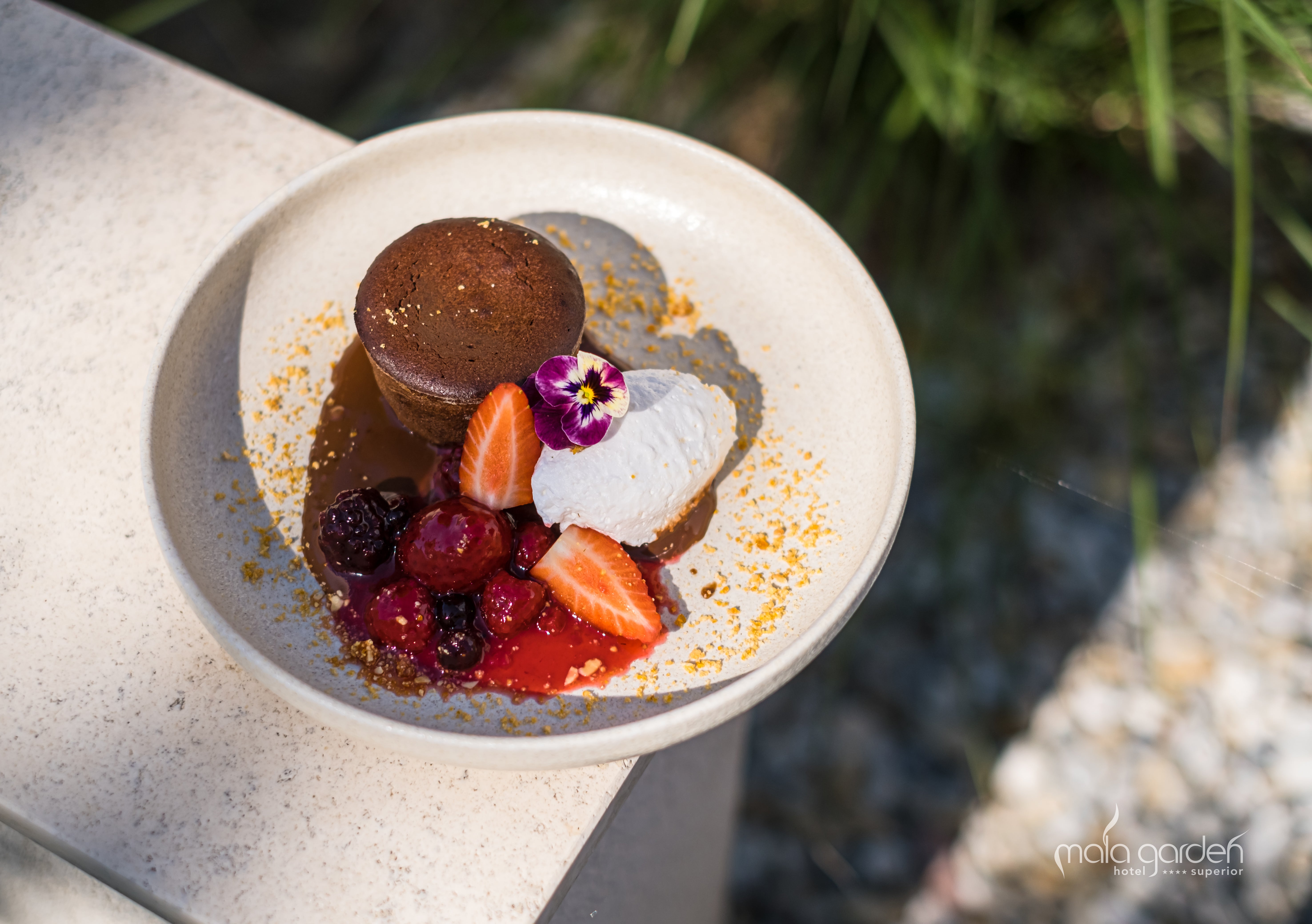 White Fade | Japanese Plates & Bowls – Made In Japan | Japanese Tableware