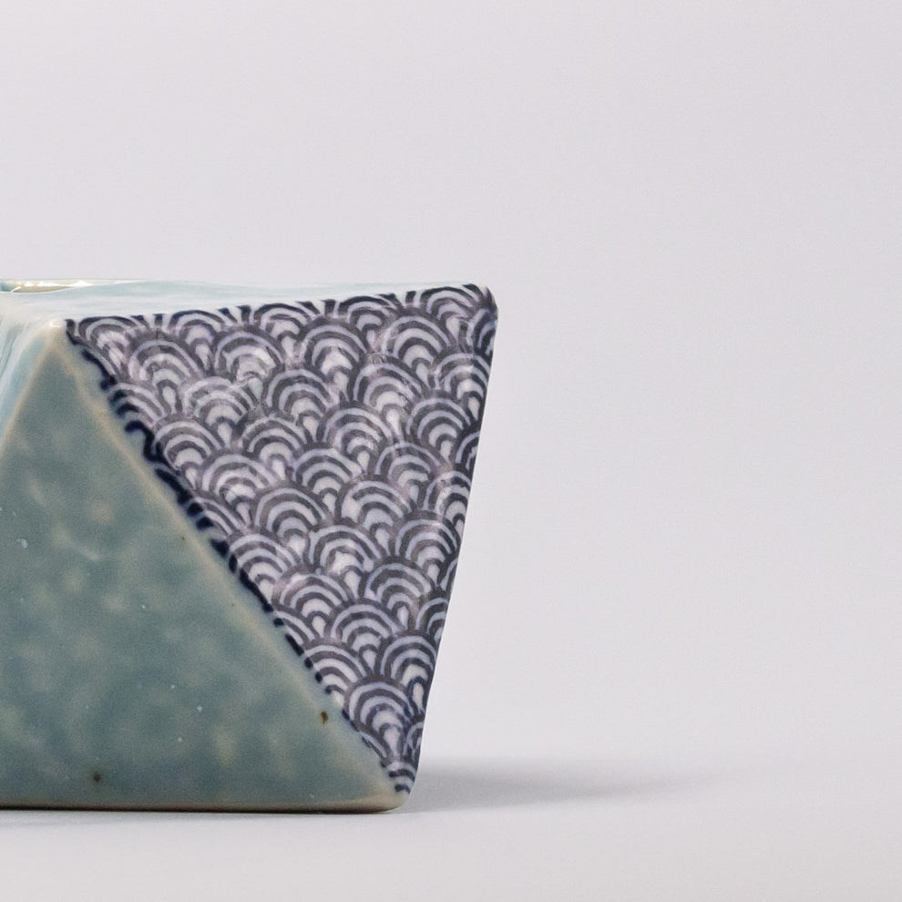 Vase Turquoise Wave 4.5H Triangular – Made In Japan | Japanese Tableware