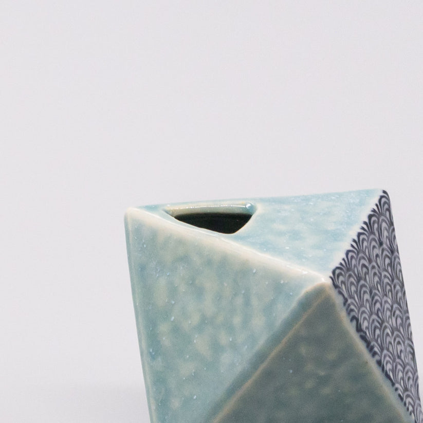 Vase Turquoise Wave 4.5H Triangular – Made In Japan | Japanese Tableware